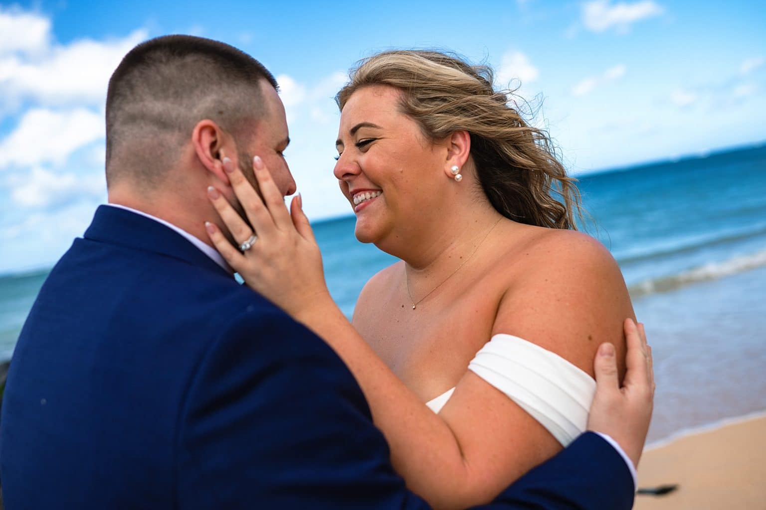 Hawaii Elopement Photographer | Abby & Mike | Hawaii Wedding Photos